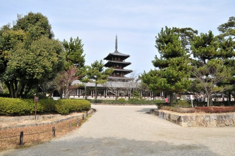 Kuil Horyuji - Info Liburan dan Wisata di Jepang