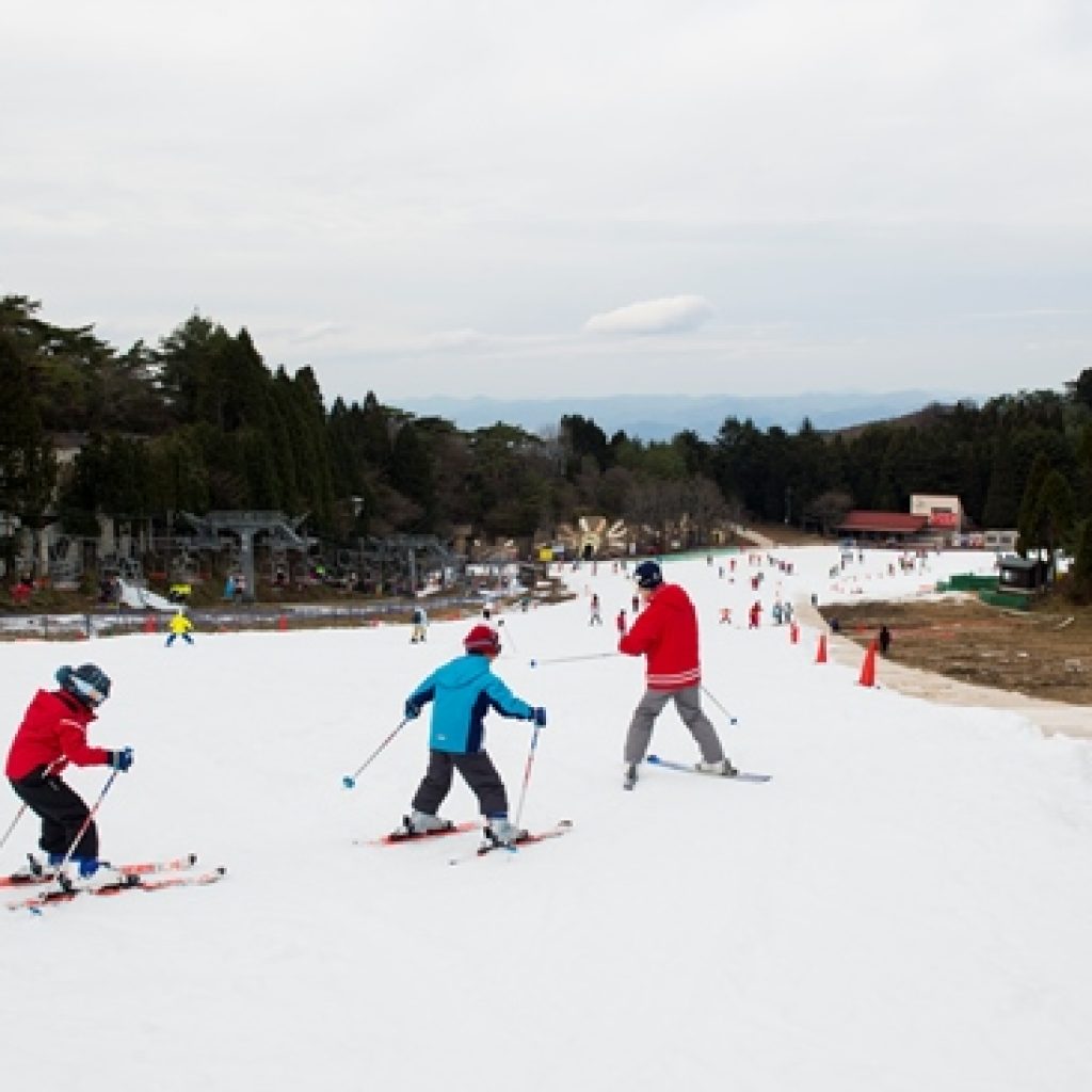 Bermain di Rokko Snow Park - Info Wisata dan Liburan di Jepang