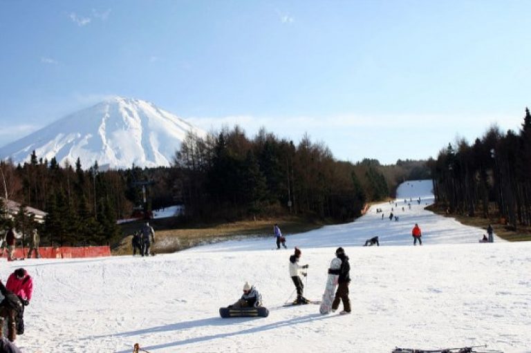 Resort Ski Fujiten di Gunung Fuji - Info Wisata dan Liburan di Jepang