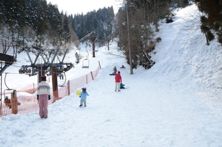 Main Ski Resort Ski Hirogawara Kyoto- Info Liburan dan Wisata di Jepang